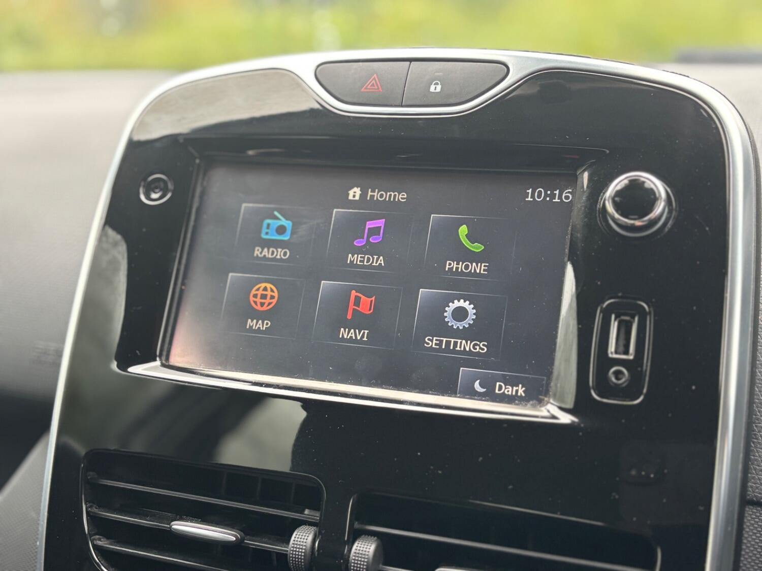 SOLD - Used RENAULT CLIO 2015 White in Neath, South Wales | Lodge Autos ...